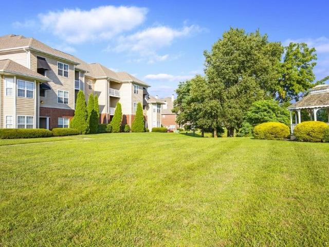 The Legends Apartments 3 Bedroom Apartment for Rent at 11000 Indian Legends Dr, Louisville, KY 40241