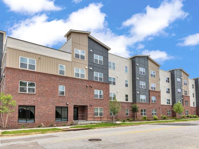 The Lenox 2 Bedroom Apartment for Rent at 1016 Laney Walker Blvd, Augusta, GA 30901 Laney Walker