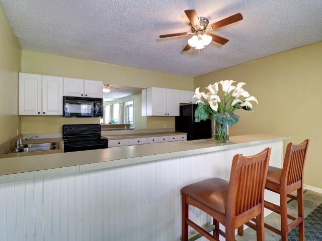 The Lenox Apartments 1 Bedroom Apartment for Rent at 11311 N 22nd St, Tampa, FL 33612 University Square