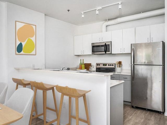The Lenox Studio Apartment for Rent at 5151 Se Holgate Blvd, Portland, OR 97206 Creston Kenilworth