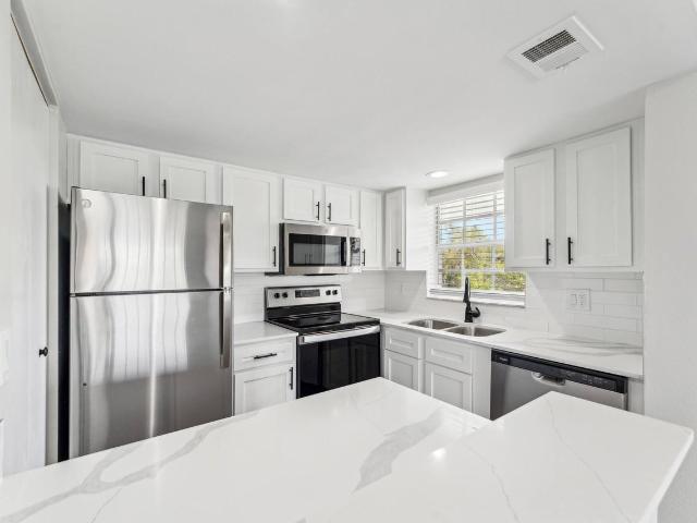 The Lennox 2 Bedroom Apartment for Rent at 1601 Red Cedar Dr, Fort Myers, FL 33907