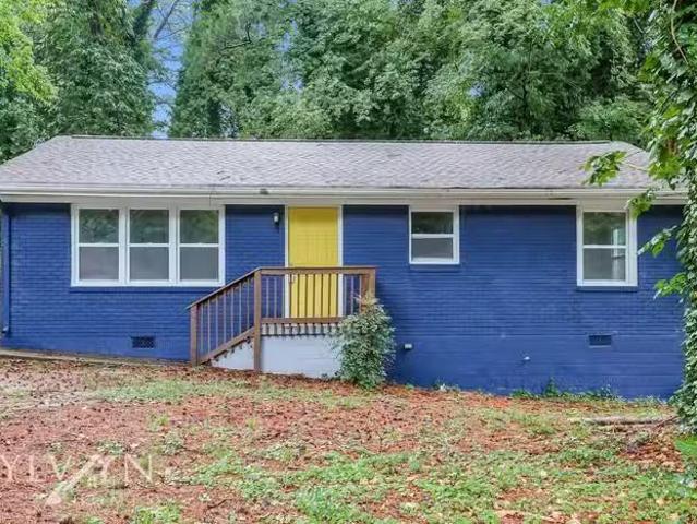 The living is easy in this 3 bedroom, 1 bathroom home 2312 Po.
