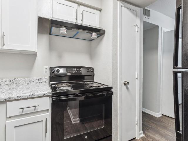 The Life at Park View 2 Bedroom Apartment for Rent at 2730 Lafferty Rd, Pasadena, TX 77502