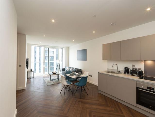 The Light Box, Broadway, Salford M50, 1 bed flat to rent, £1,100 pcm | PrimeLocation