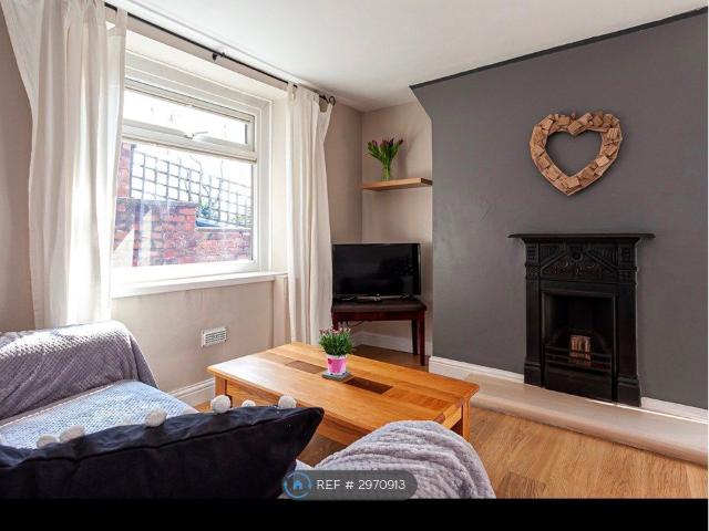 The Limes, Macclesfield SK11, 1 bed flat to rent, £975 pcm | PrimeLocation