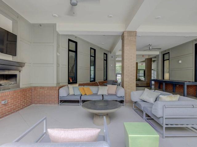 The Lincoln 1 Bedroom Apartment for Rent at 408 E Hargett St, Raleigh, NC 27601