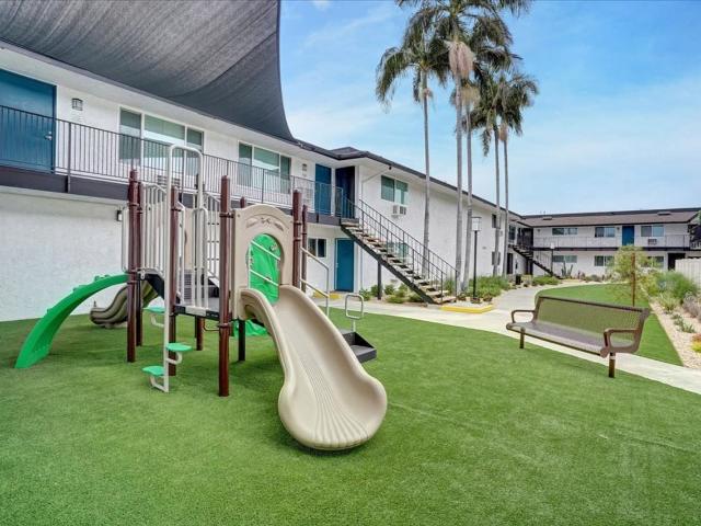 The Lincoln on Grand 2 Bedroom Apartment for Rent at 120 S Grand Ave, Anaheim, CA 92804