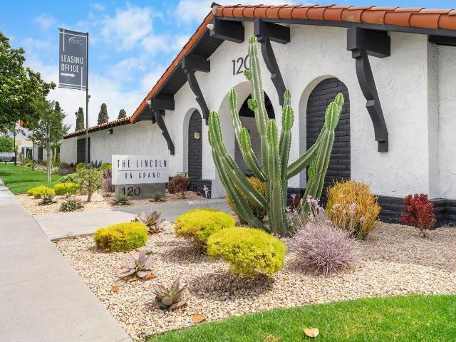 The Lincoln on Grand 3 Bedroom Apartment for Rent at 120 S Grand Ave, Anaheim, CA 92804