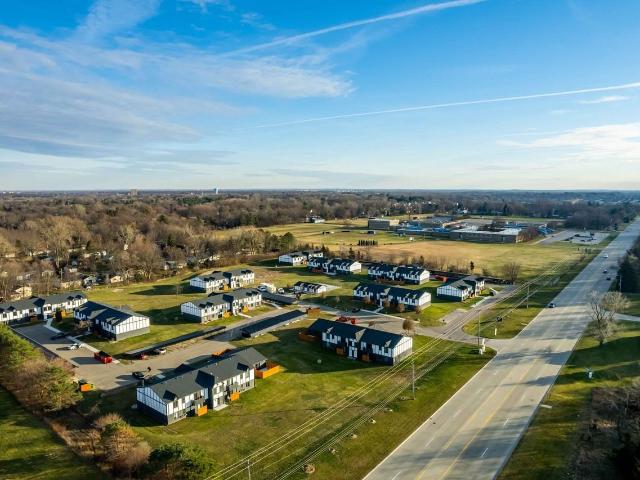 The LUX off Linden 1 Bedroom Apartment for Rent at 1440 N Linden Rd, Flint, MI 48532
