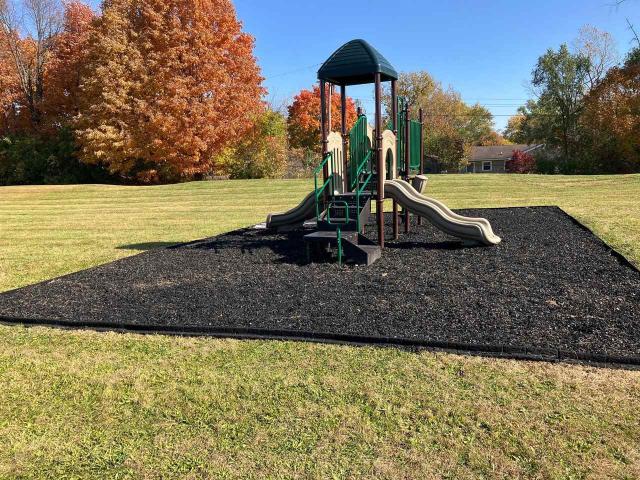 The LUX off Linden 2 Bedroom Apartment for Rent at 1440 N Linden Rd, Flint, MI 48532