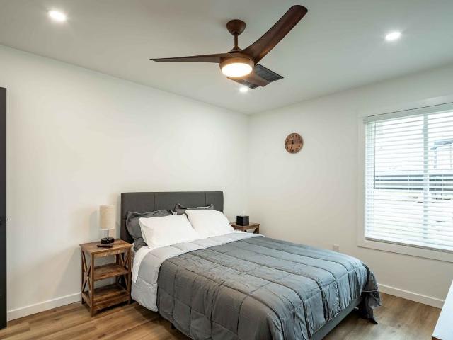 The LUX off Linden 2 Bedroom Apartment for Rent at 1440 N Linden Rd, Flint, MI 48532