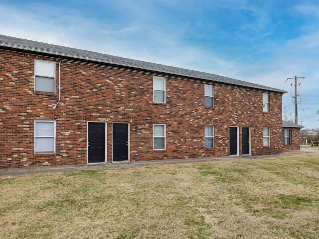 The Lux Townhomes 2 Bedroom Home for Rent at 2901 Lakeheath Dr, Louisville, KY 40213 Newburg