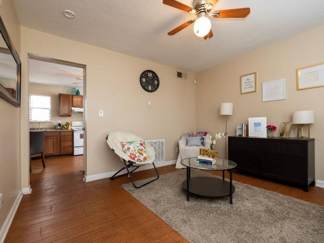 The Lux Townhomes 2 Bedroom Home for Rent at 2901 Lakeheath Dr, Louisville, KY 40213 Newburg