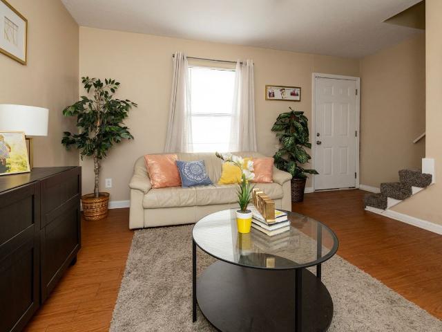 The Lux Townhomes 2 Bedroom Home for Rent at 2901 Lakeheath Dr, Louisville, KY 40213 Newburg