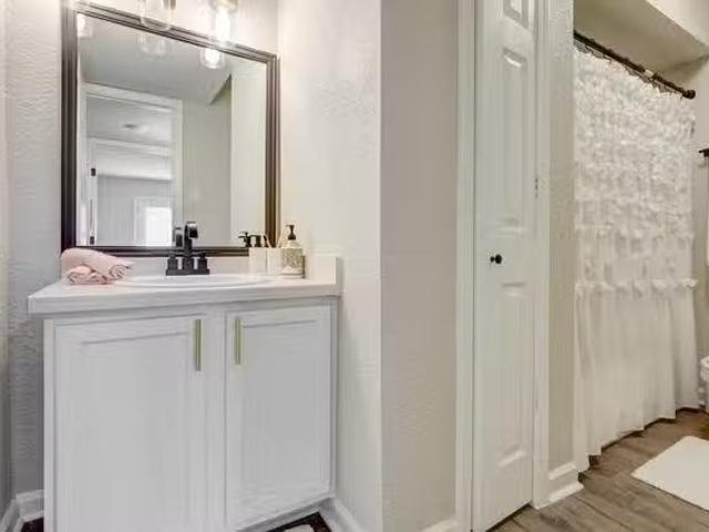 The Lumiere, 3301 West Esplanade Ave North, Metairie 2 Bedro.