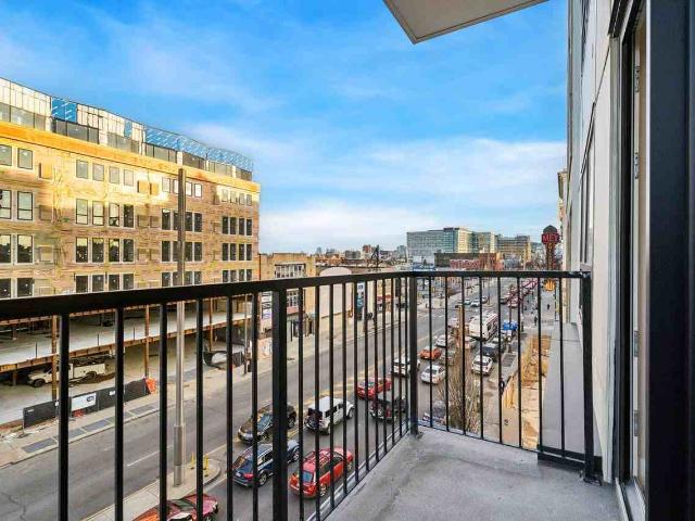 The Lyle on Broad 1 Bedroom Apartment for Rent at 922 N Broad St, Philadelphia, PA 19130 Avenue of the Arts North