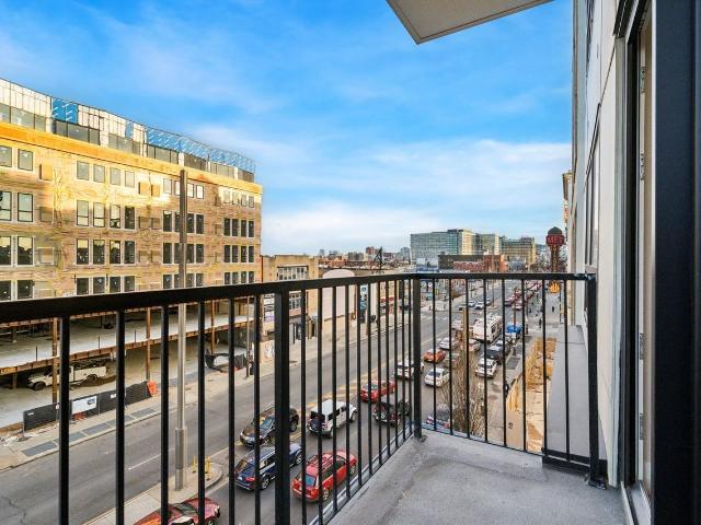 The Lyle on Broad Studio Apartment for Rent at 922 N Broad St, Philadelphia, PA 19130 Avenue of the Arts North