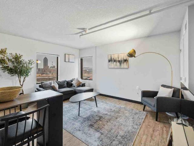 The Lyon 1 Bedroom Apartment for Rent at 660 E 5th St, Des Moines, IA 50309 East Village