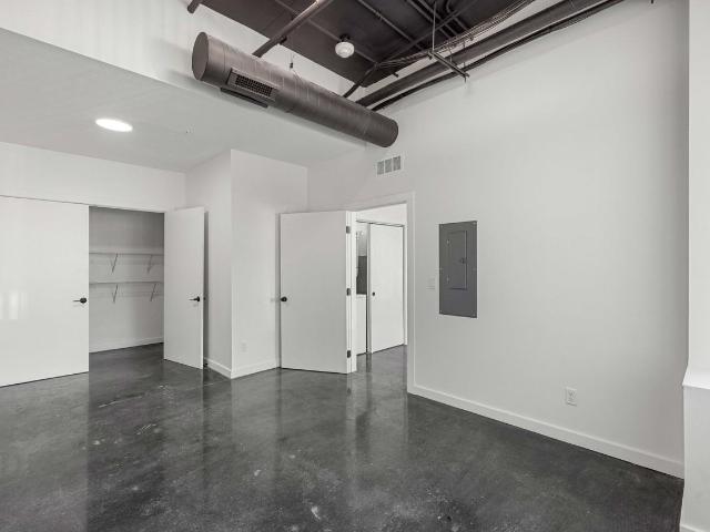 The Lyon 1 Bedroom Apartment for Rent at 660 E 5th St, Des Moines, IA 50309 East Village