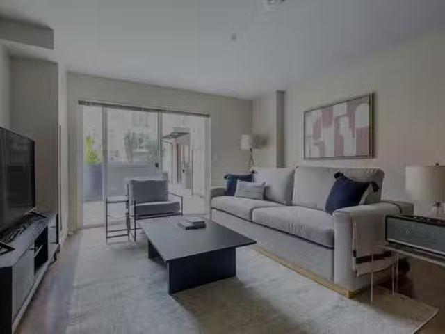 The Lyric, 215 10th Ave East, Capitol Hill 2 Bedroom 1 Bath