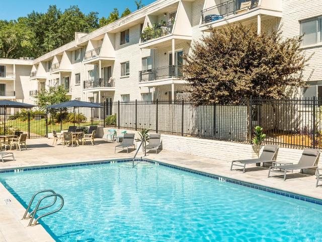 The Motif by Morningside 2 Bedroom Apartment for Rent at 2175 Lenox Rd Ne, Atlanta, GA 30324 Lindridge Martin Manor