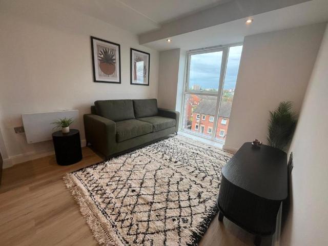 The Mount, 28 Richmond Hill. 1 bed apartment to rent £1,050 pcm £242 pw