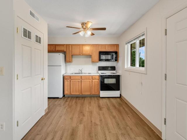 The Mogadore on Forest Hill 2 Bedroom Apartment for Rent at 2994 Mogadore Rd, Akron, OH 44312 Ellet