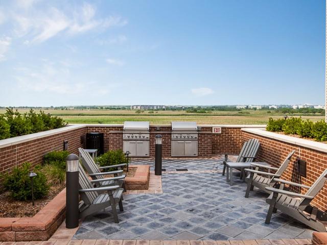 The Monarch 1 Bedroom Apartment for Rent at 120 100 120 Schindler Court, East Rutherford, NJ 07073
