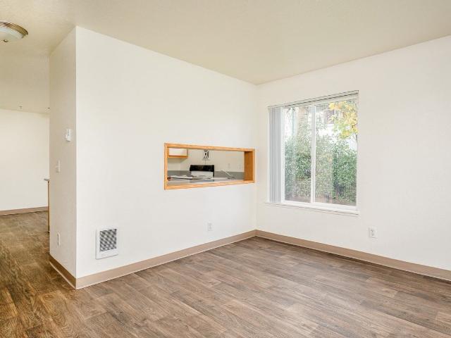 The Montavilla 3 Bedroom Apartment for Rent at 608 Ne 87th Ave, Portland, OR 97220 Montavilla