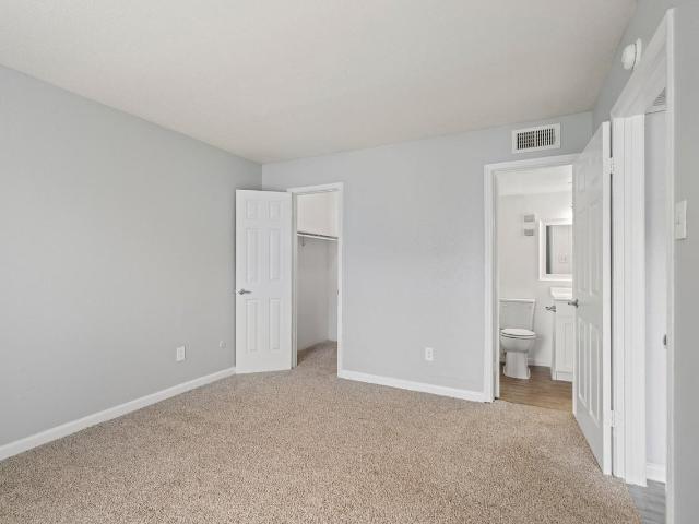 The Montclair 1 Bedroom Apartment for Rent at 9445 Concourse Dr, Houston, TX 77036 Westwood