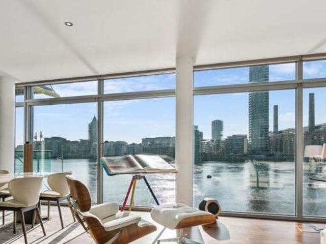 The Montevetro Building, Battersea Church Road, 2 Bedroom Apartment