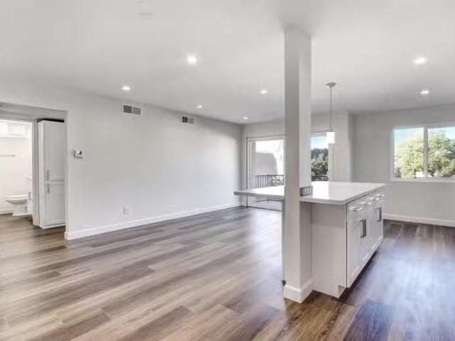 The Montecito Apartments in Van Nuys, CA