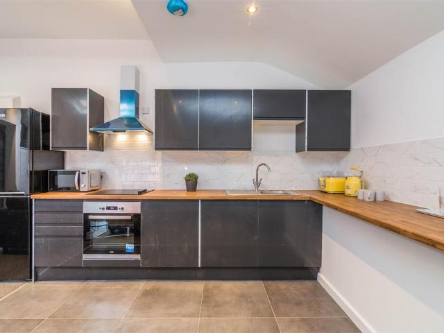 The Moog, Gamble Street, Nottingham 2 bed apartment to rent £1,318 pcm £304 pw
