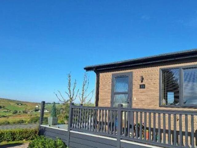 The Moorlands, Saddleworth, 2 Bedroom Lodge