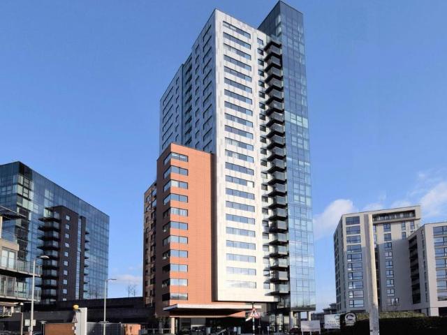 The Moresby Tower, Admirals Quay. 2 bed flat to rent £2,300 pcm £531 pw
