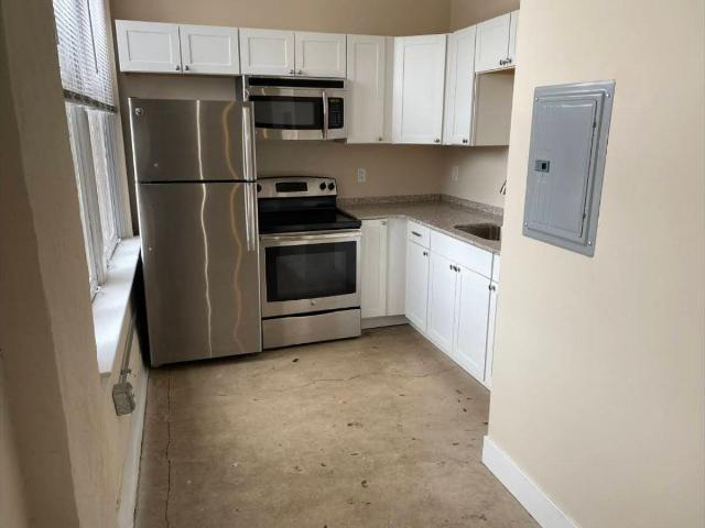 The Most Beautiful Apartment Building in Eden Studio Apartment for Rent at 625 Washington St, Eden, NC 27288