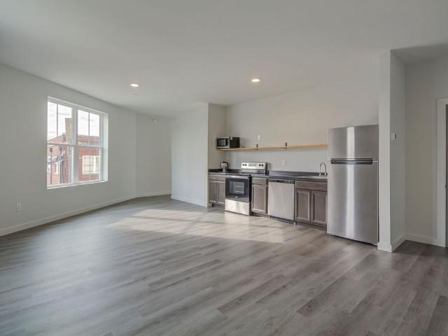The Madison 1 Bedroom Apartment for Rent at 518 Madison St, Clarksville, TN 37040 Downtown Clarksville