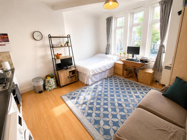 The Mall, Ealing Broadway W5, Studio to rent, £1,400 pcm | PrimeLocation