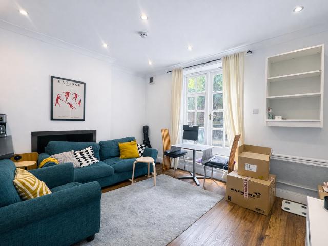 The Mall, Ealing W5, 1 bed flat to rent, £1,850 pcm | PrimeLocation