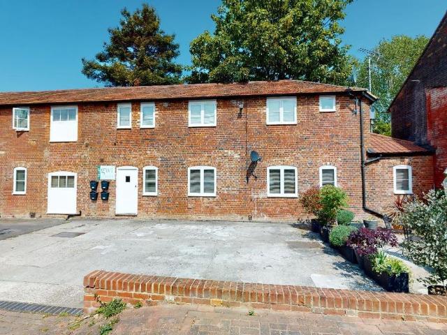 The Mall, Faversham ME13, Studio to rent, £795 pcm | PrimeLocation