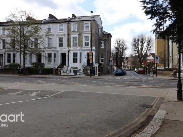 The Mall, LONDON 2 bed apartment to rent £2,400 pcm £554 pw