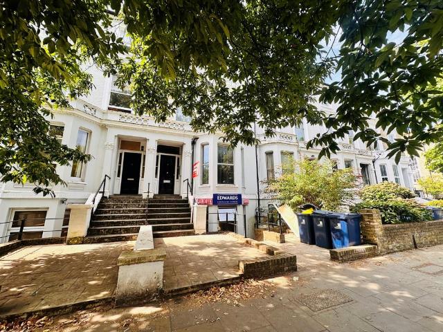 The Mall, London, W5 1 bed flat to rent £1,450 pcm £335 pw