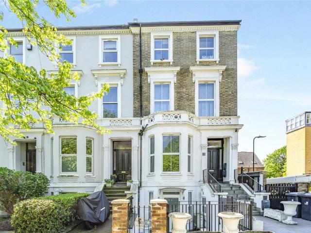 The Mall, London, W5 2 bed flat to rent £2,700 pcm £623 pw