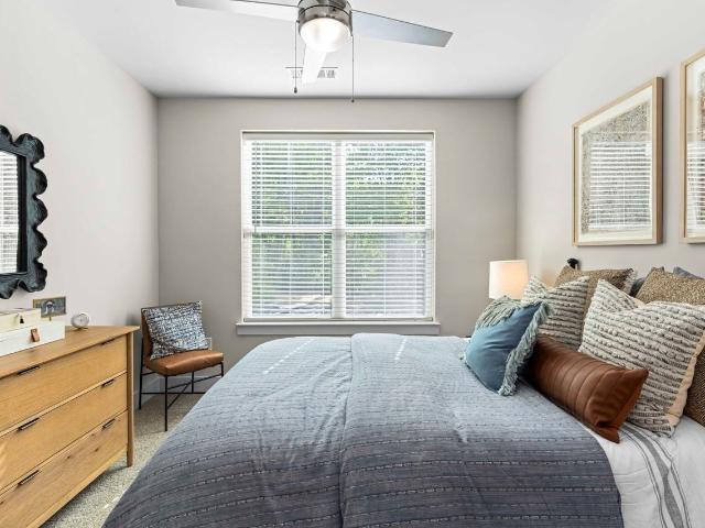 The Mallory 1 Bedroom Apartment for Rent at 2541 Landmark Dr, Raleigh, NC 27607