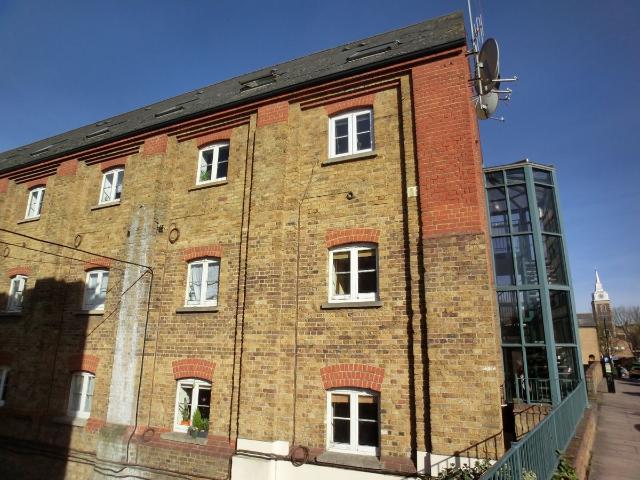 The Maltings, Clifton Road, Gravesend, Kent DA11, 1 bed flat to rent, £850 pcm | PrimeLocation