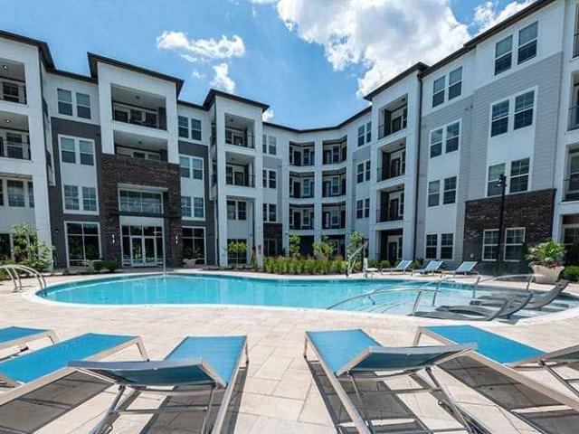 The Manhattan on the River Apartments 2 Bedroom Apartment for Rent at 1065 Manhattan Blvd, Dayton, KY 41074