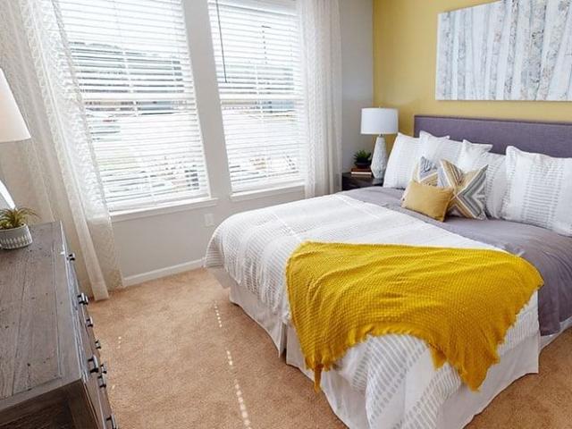 The Manhattan on the River Apartments 3 Bedroom Apartment for Rent at 1065 Manhattan Blvd, Dayton, KY 41074