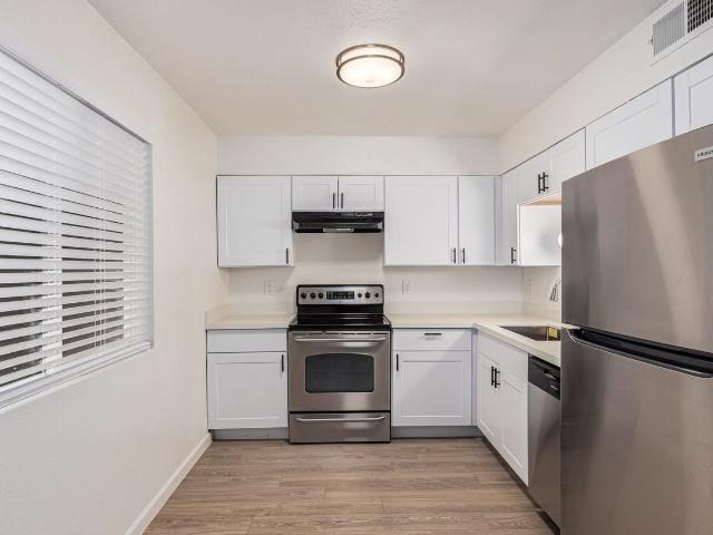 The Manhattan 2 Bedroom Apartment for Rent at 1107 E University Dr, Mesa, AZ 85203