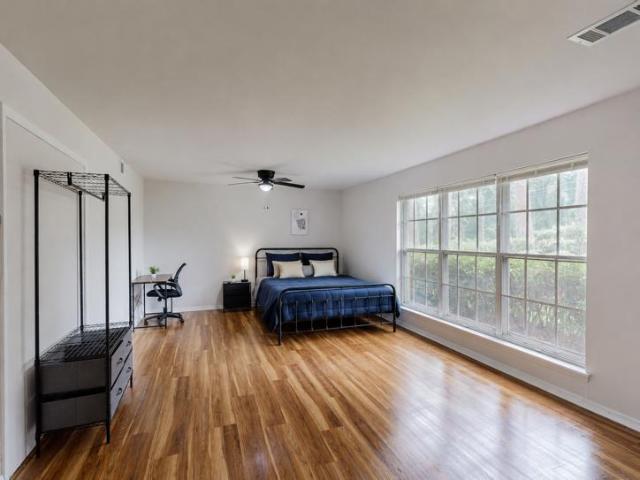 The Manor at Arlington | One of East Point's Most