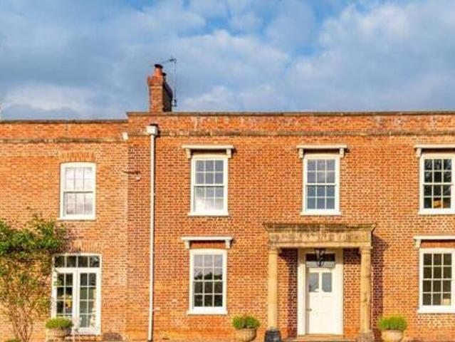 The Manor House, Sotby, 6 Bedroom Manor